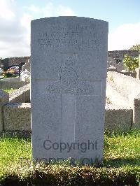 Photograph of the final resting place of McGreeghan, H - The War Graves ...