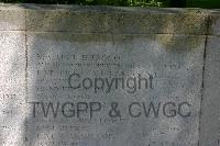 Photograph of the final resting place of Lloyd, Llewellyn Howard - The ...