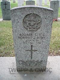 Photograph of the final resting place of Rowe, Herbert John - The War ...