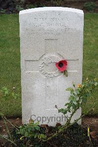 Photograph of the final resting place of Bowgen, Victor George - The ...