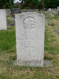 Photograph of the final resting place of Way, R F - The War Graves ...