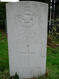Photograph of the final resting place of Smith, Francis Melville - The ...