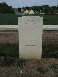 Photograph of the final resting place of Goodhew, J - The War Graves ...