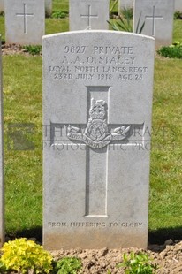 Photograph of the final resting place of STACEY, ARTHUR ATHOLE ORWELL ...