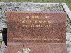 Photograph of the final resting place of DUNSMORE, WILLIAM GARTH - The ...
