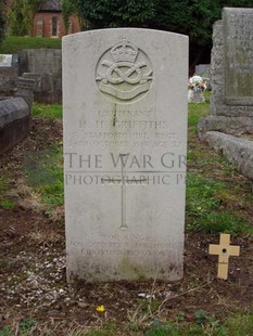 Photograph of the final resting place of GRIFFITHS, HENRY HINGLEY - The ...