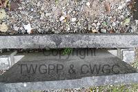 Photograph of the final resting place of Rowe, Thomas Edward - The War ...