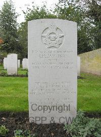 Photograph of the final resting place of Mahn, Frederick Holbrook - The ...